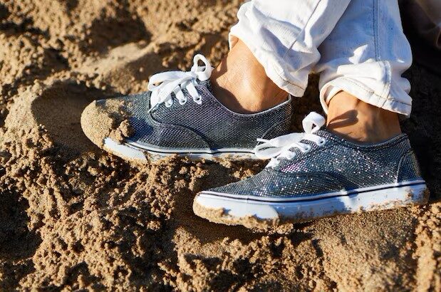 How to Clean Muddy Shoes: Simple and Effective Tips to Restore Them to ...