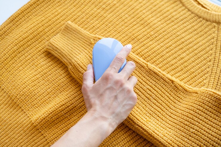 How to Remove Lint from Clothes Super practical lint removal tips!