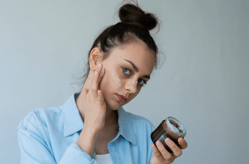 How to Get Rid of Flaky Skin on Your Face: Simple Tips for Smooth ...
