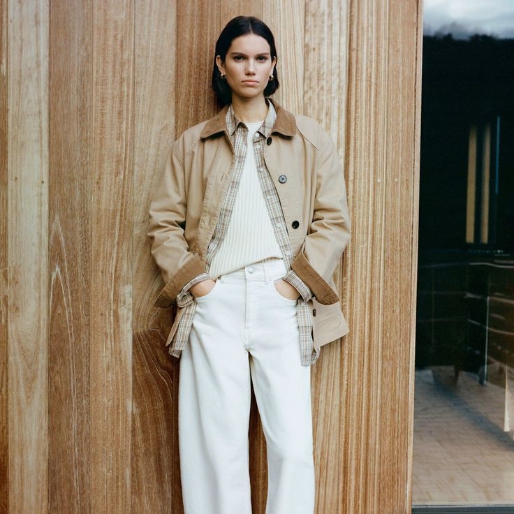 Y3K Outfits: Embrace Tomorrow with Futuristic Fashion - Toptrends Guide