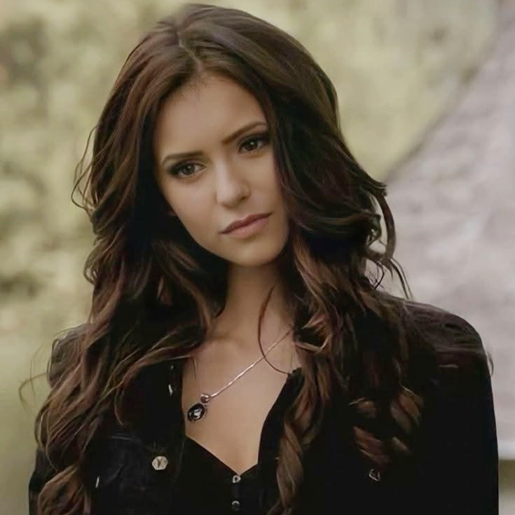 Katherine Pierce Outfits: A Fashion Icon for Centuries - Toptrends Guide