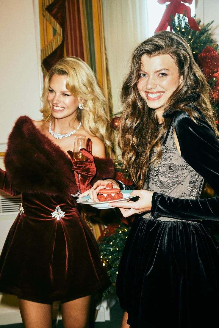 Y3K Outfits: Embrace Tomorrow with Futuristic Fashion - Toptrends Guide