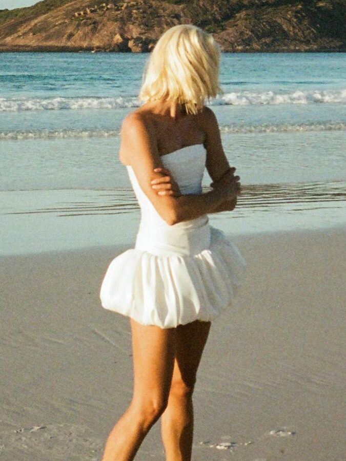 Eclectic Vibes Only: The Essentials of Weirdcore Outfits - Toptrends Guide