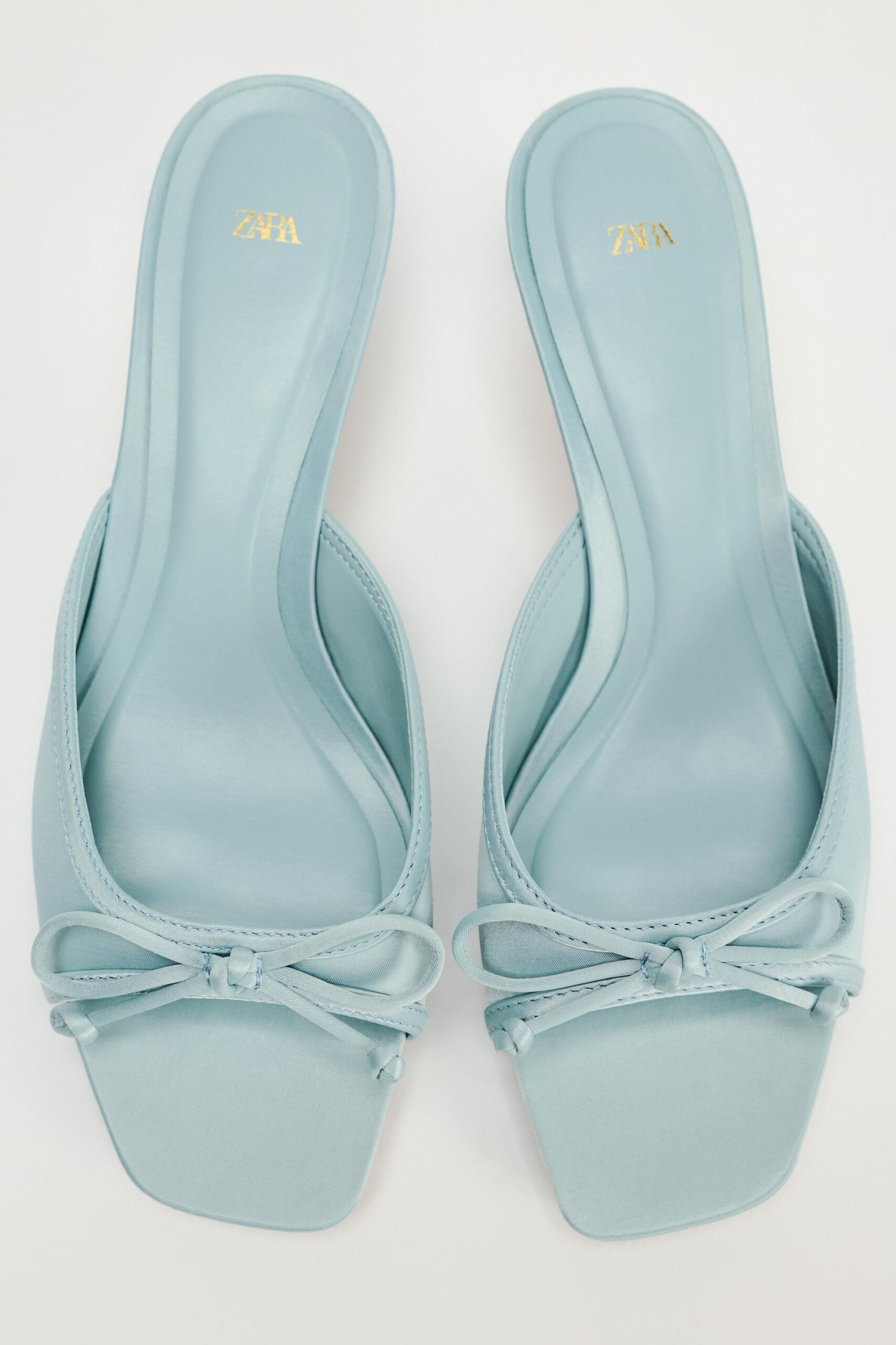 The Rise of Bows in Fashion: A Feminine Revival - Toptrends Guide