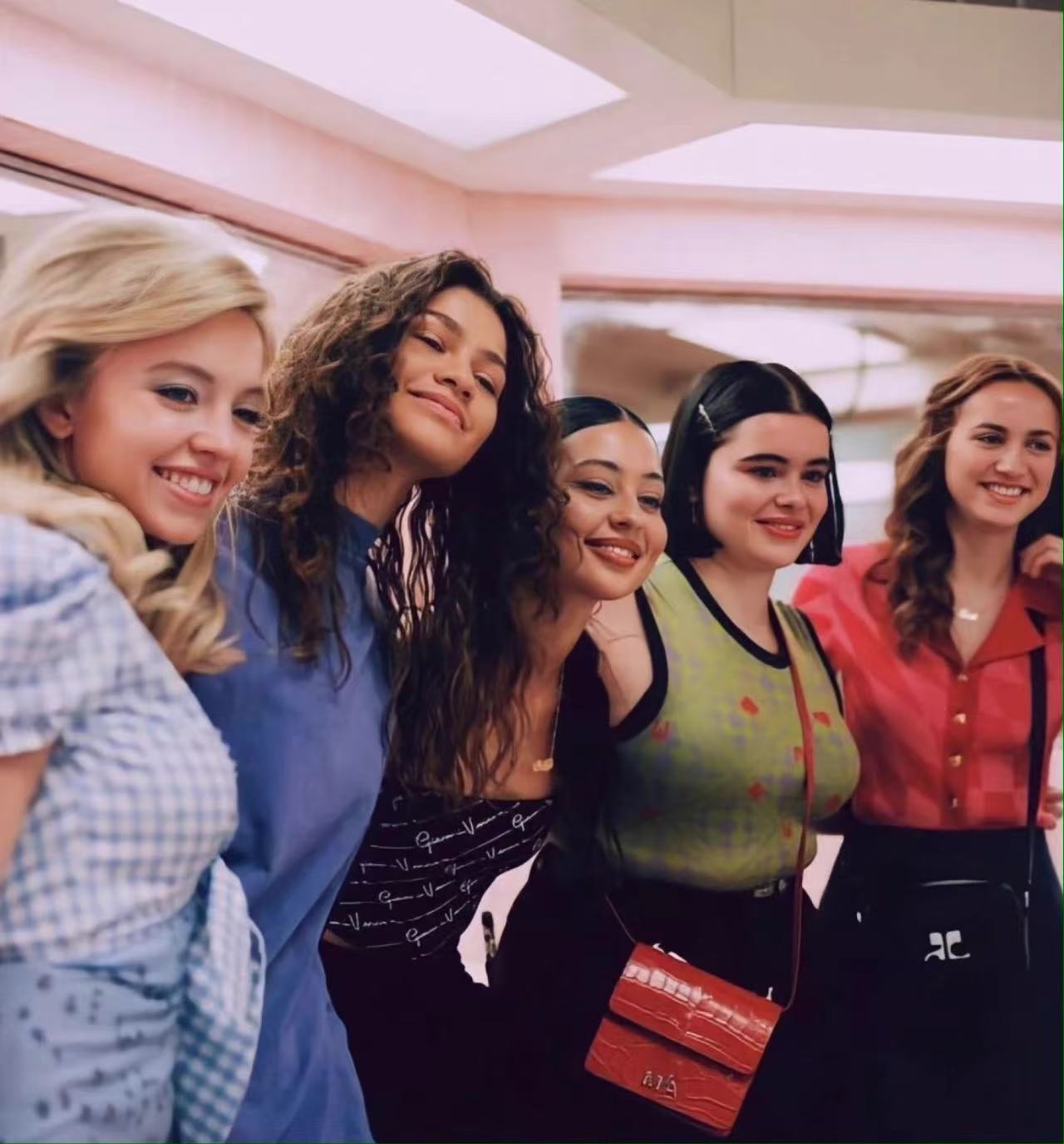 Euphoria Outfits: Unlocking the Style Secrets of HBO's Hit Series ...
