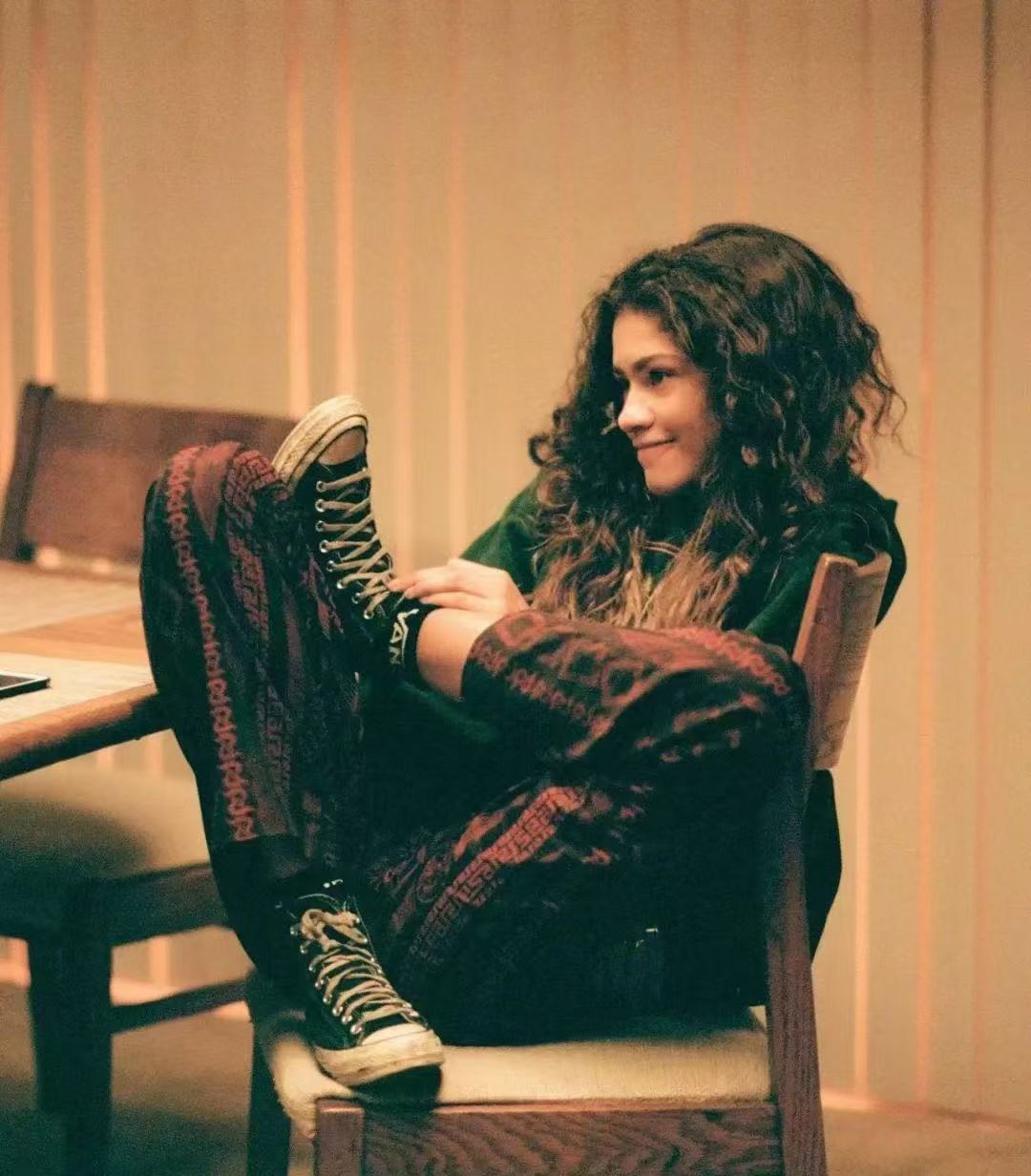 Euphoria Outfits: Unlocking the Style Secrets of HBO's Hit Series ...