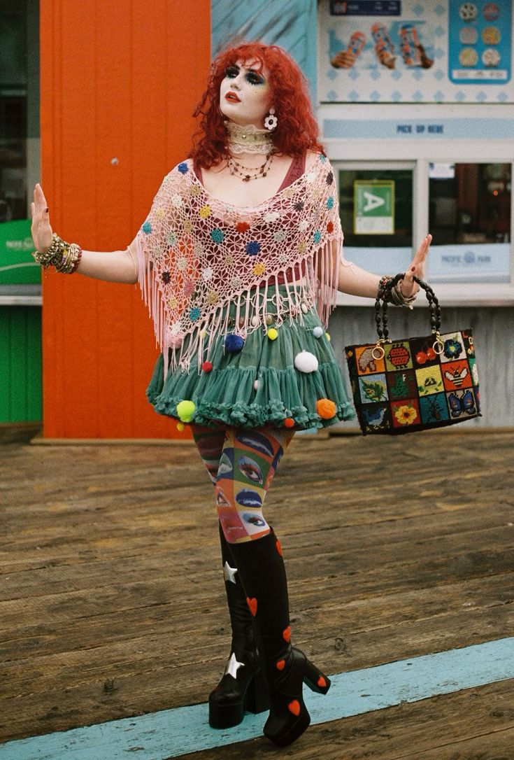 Eclectic Vibes Only: The Essentials of Weirdcore Outfits - Toptrends Guide