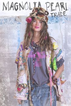 Eclectic Vibes Only: The Essentials of Weirdcore Outfits - Toptrends Guide