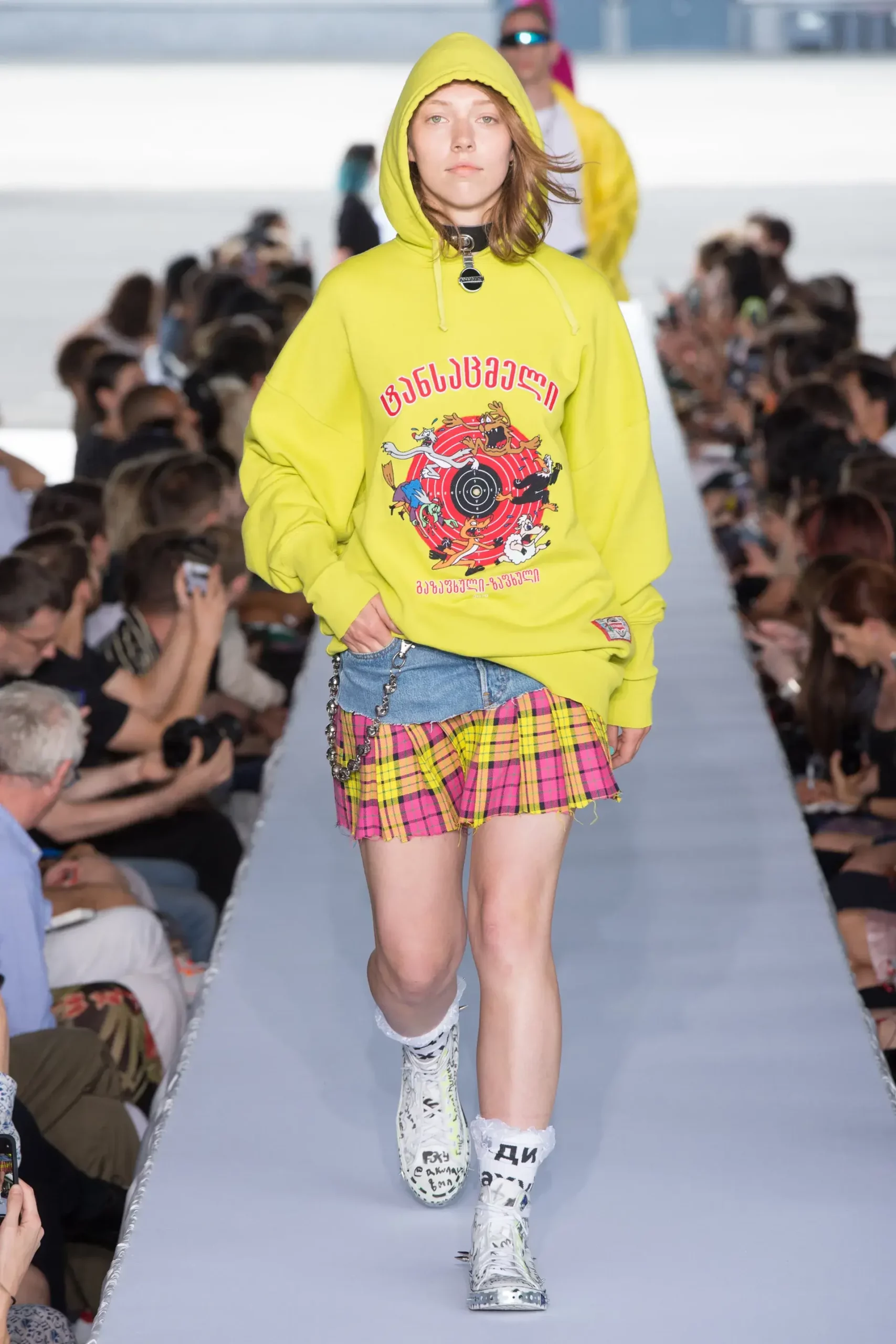 Eclectic Vibes Only: The Essentials of Weirdcore Outfits - Toptrends Guide