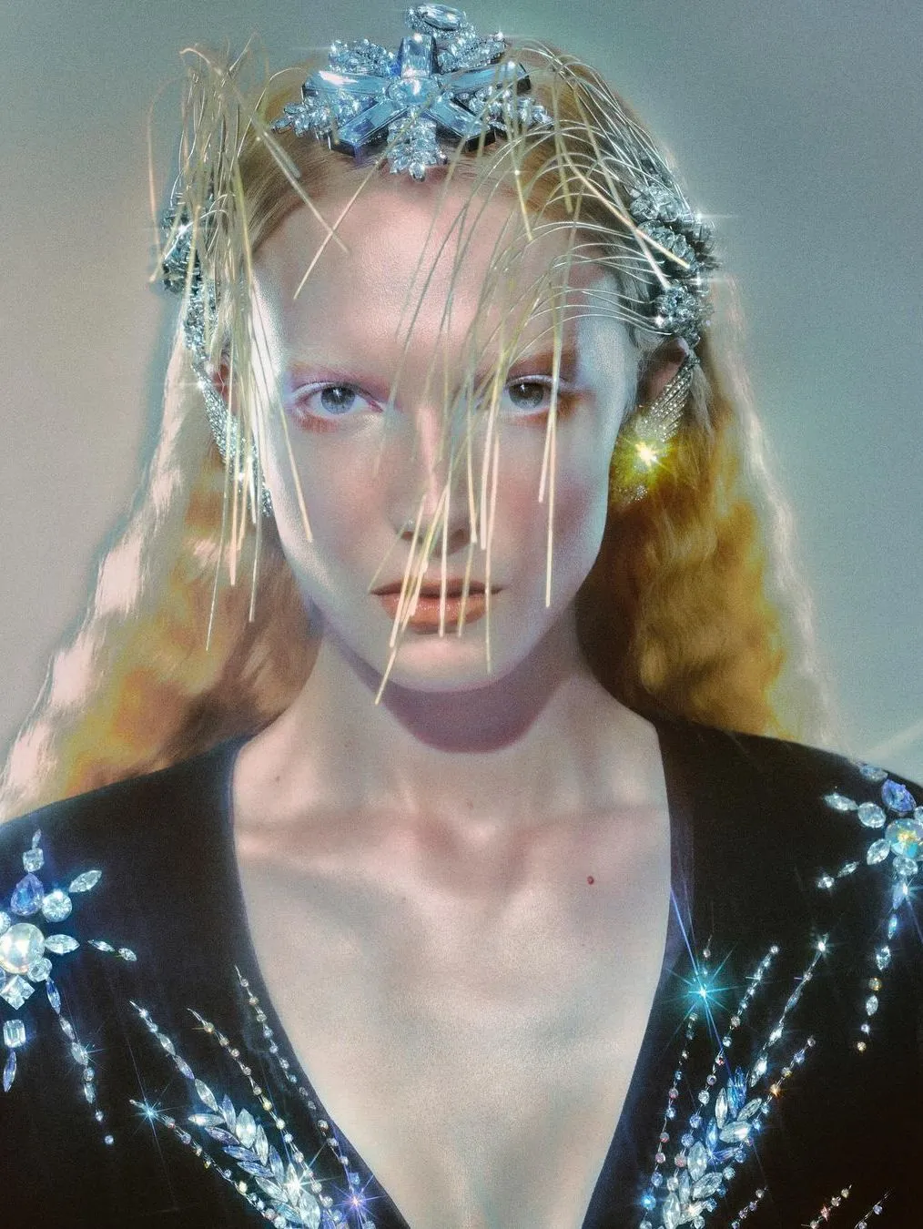 Y3K Outfits: Embrace Tomorrow with Futuristic Fashion - Toptrends Guide