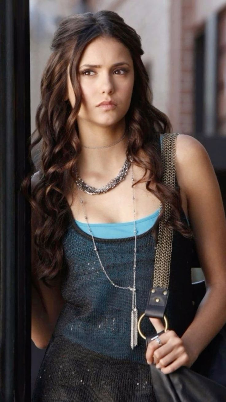 Katherine Pierce Outfits: A Fashion Icon for Centuries - Toptrends Guide